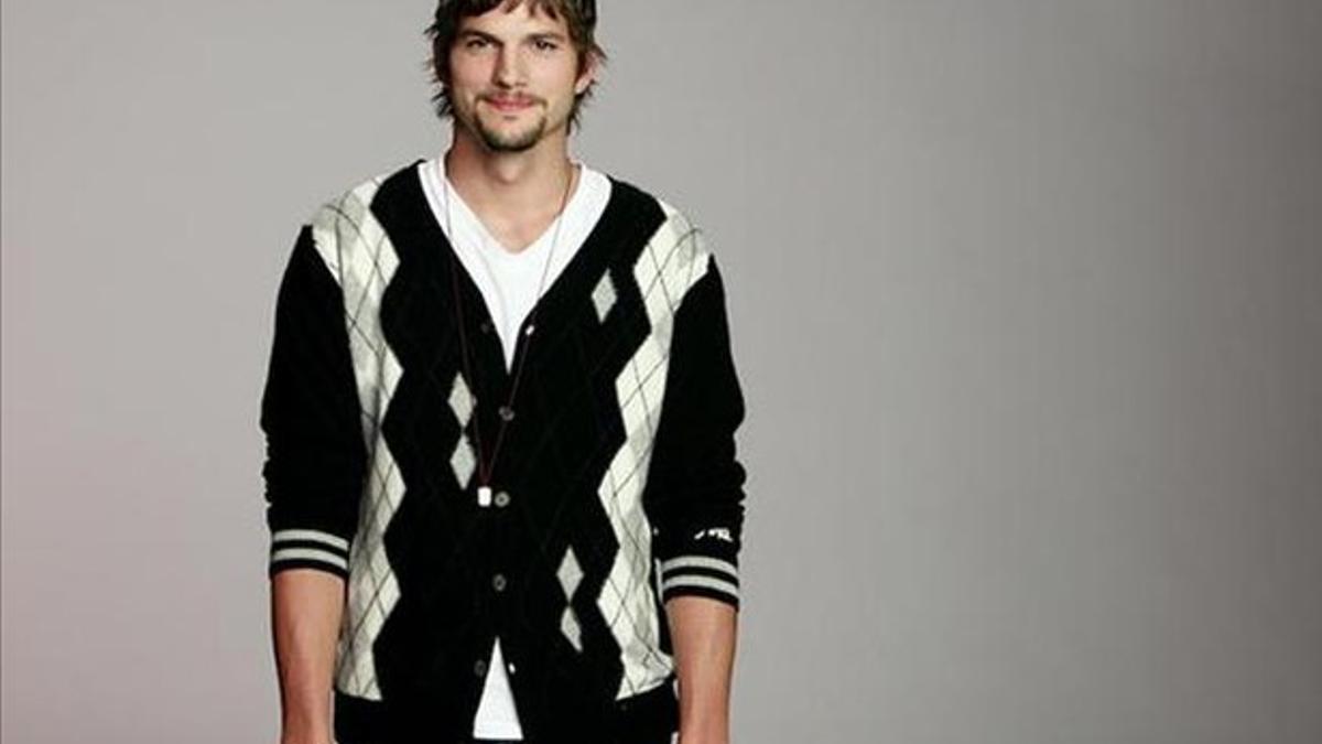 Ashton Kutcher es el actor mejor pagado de la tele