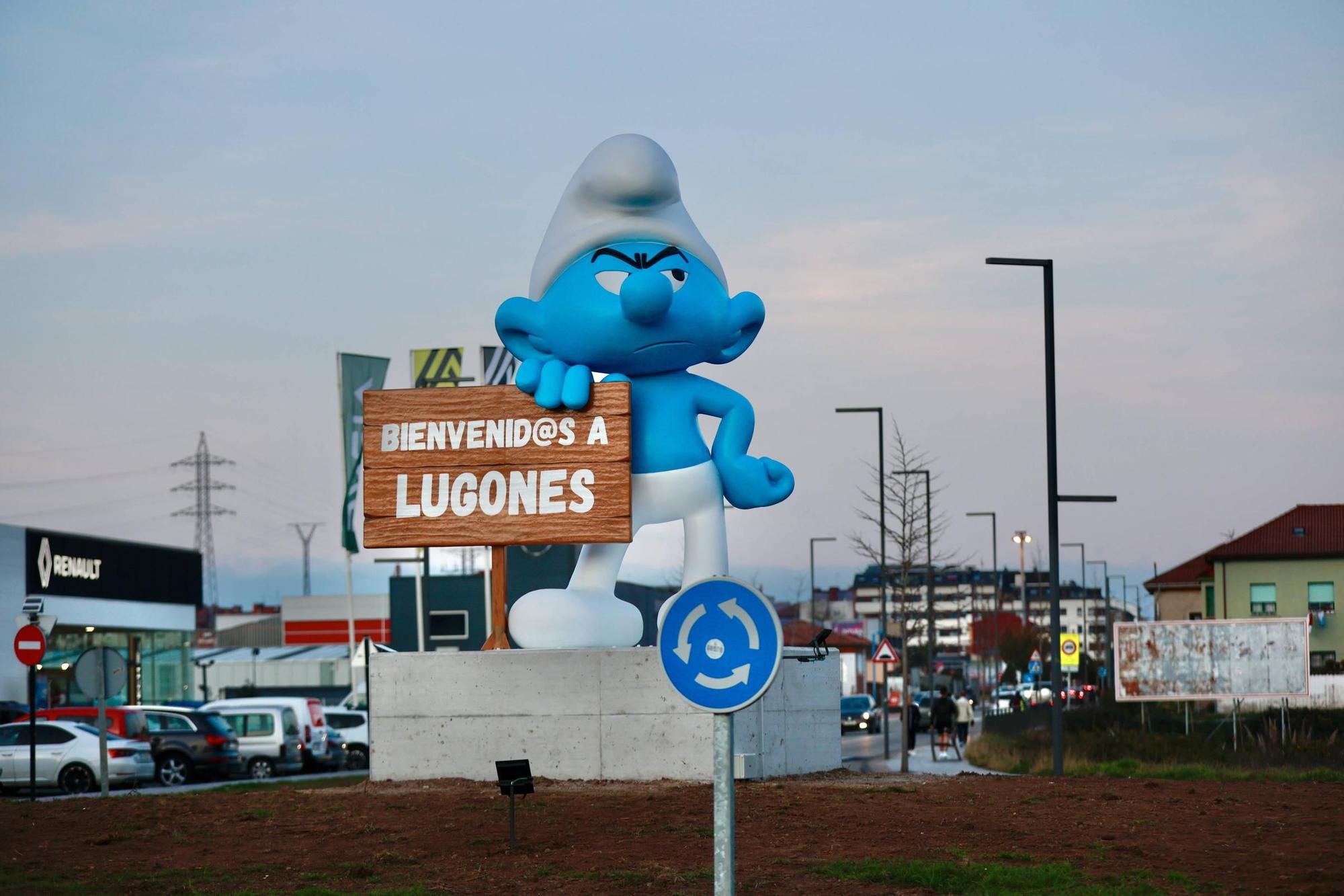 El pitufo gigante de Lugones: así es la espectacular figura que da la ...