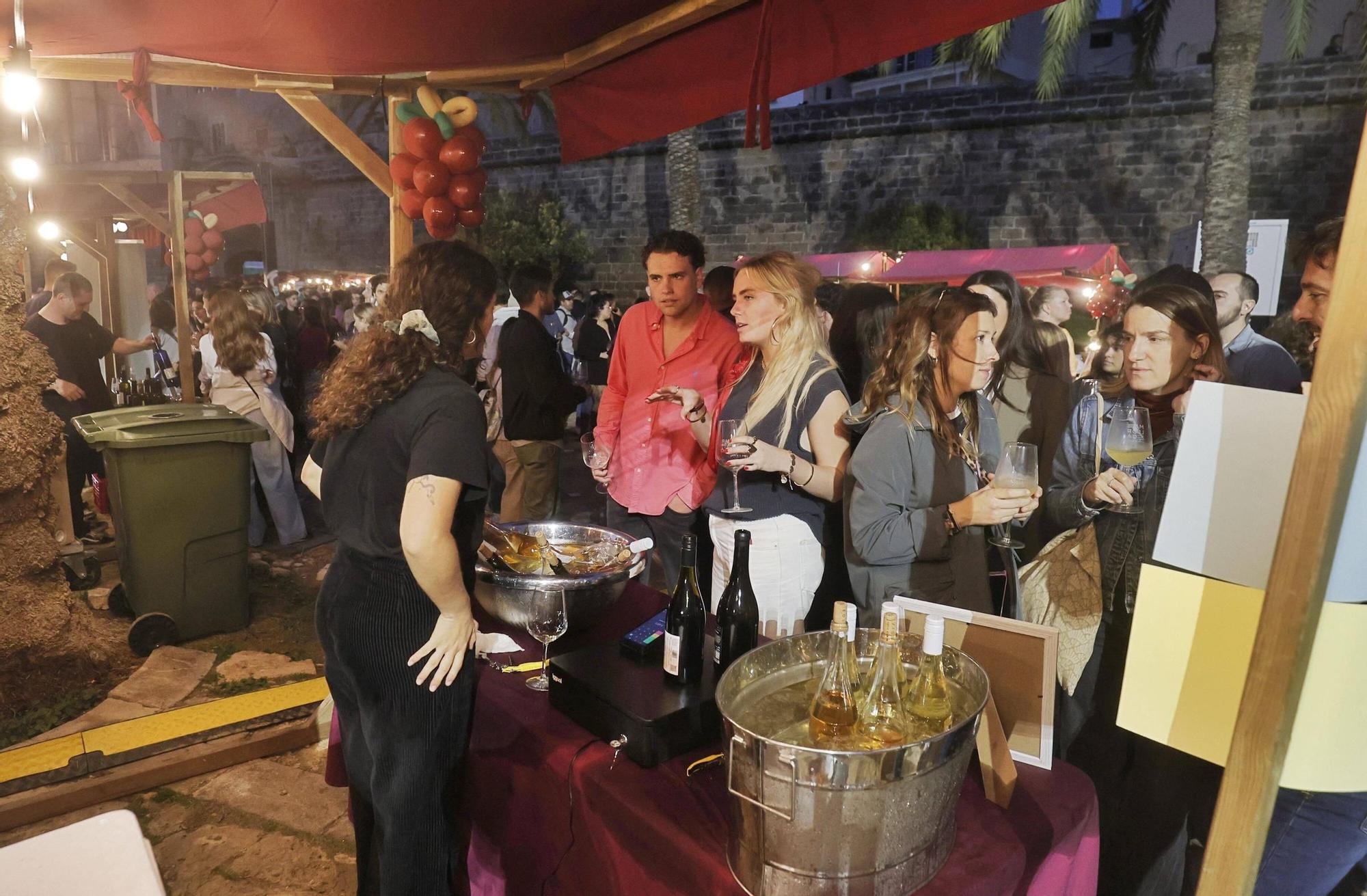 FOTOS | El Raïm Wine Fest vuelve a demostrar su poder de convocatoria ...