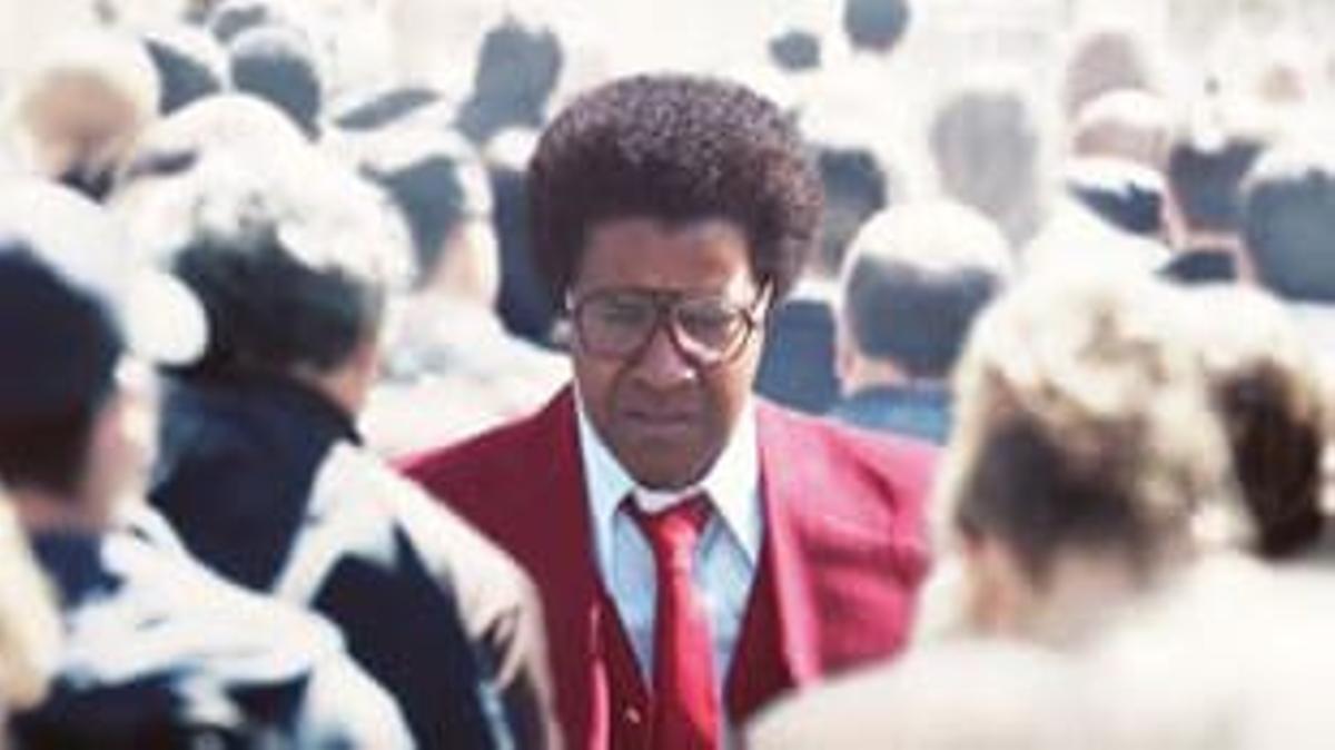 Denzel Washington se convierte en abogado en 'Roman J. Israel, Esq' en La 1