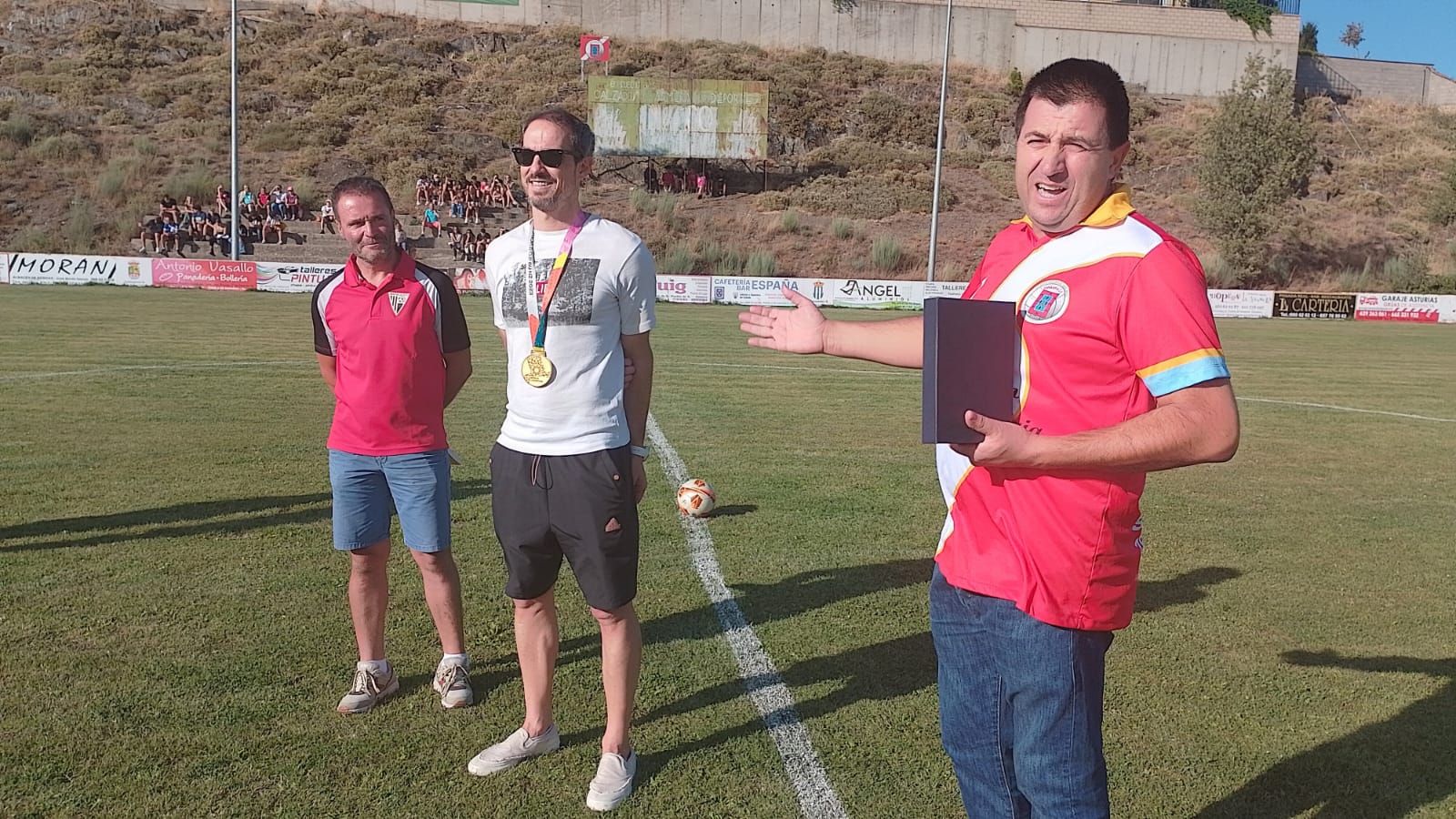 GALERIA | Nuevo homenaje al campeón del Mundo, Kenio Gonzalo, en Sanabria