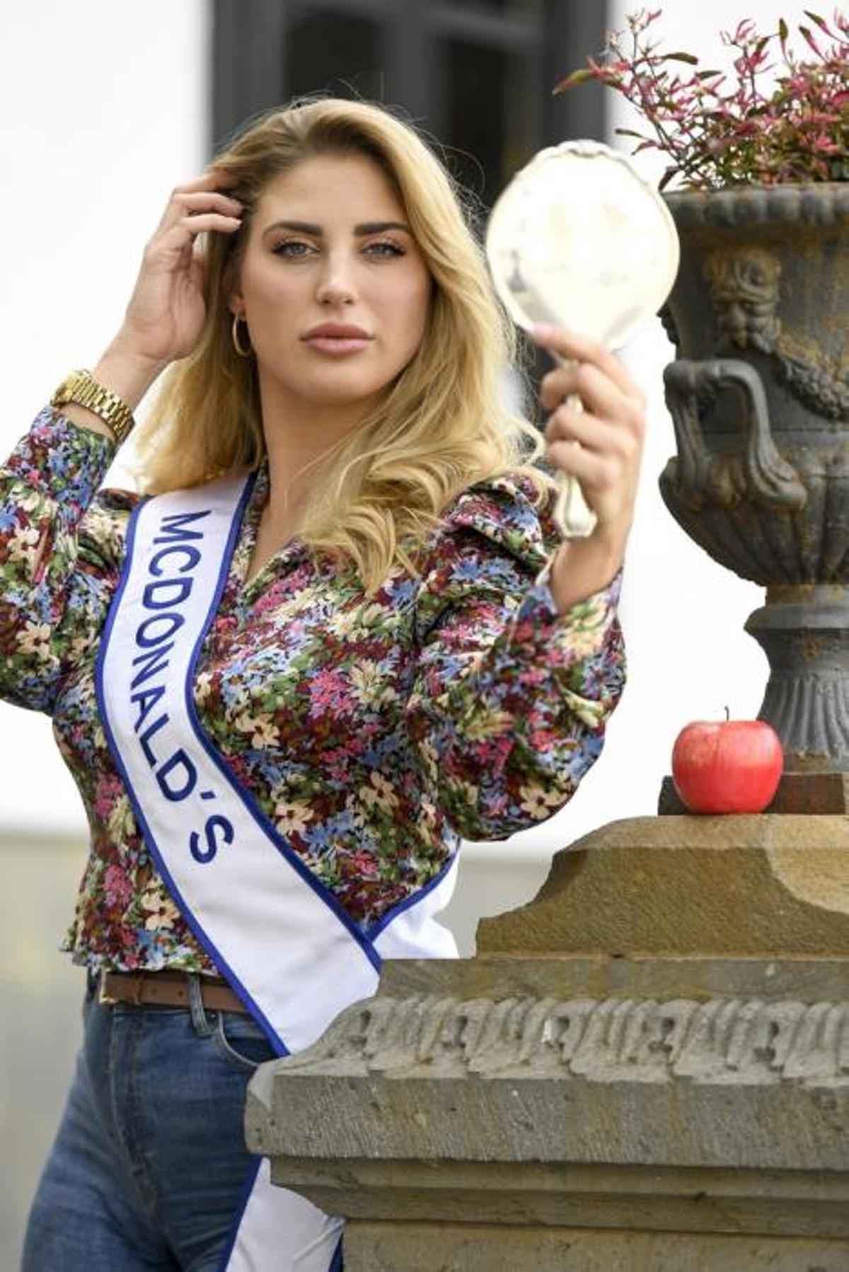 Candidata a Reina del Carnaval: Susana Bianca