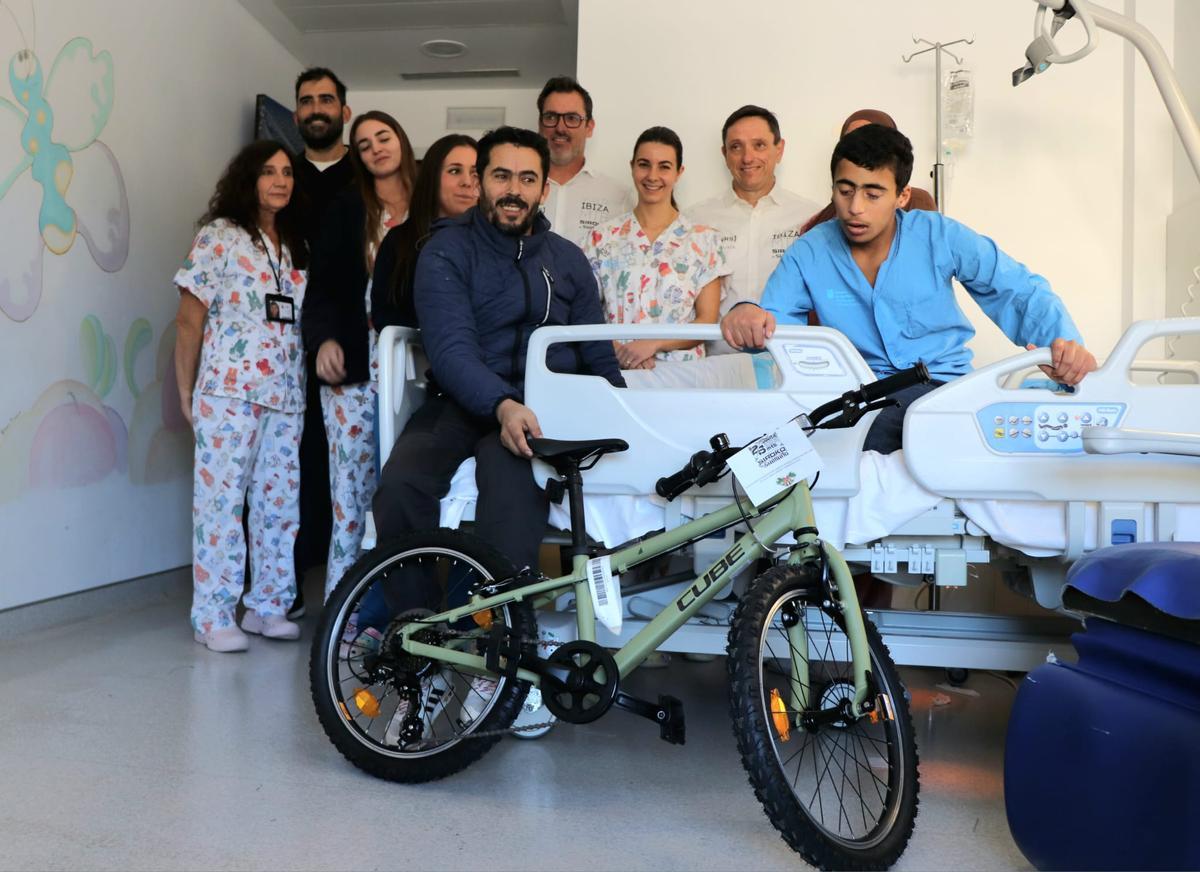 SOLIDARIDAD | Bicicletas y regalos para los niños ingresados en Can ...