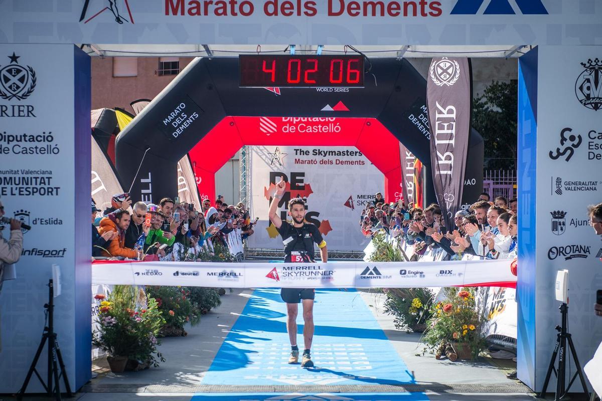 La Marató dels Dements corona en Eslida a Manu Merillas y Anastasia ...