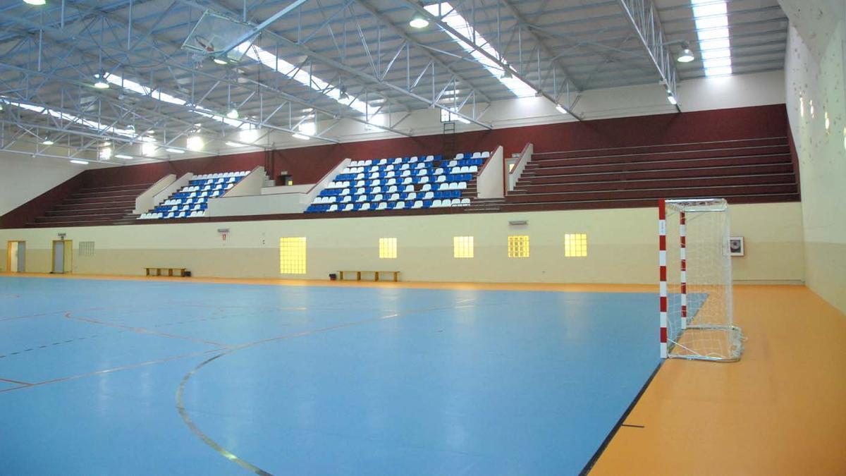 El polideportivo de El Entrego amplía horarios y abrirá la mañana de ...