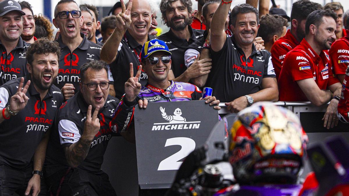 Martín y Bagnaia (2º y 1º, en Tailandia) se quedan solos en la lucha ...