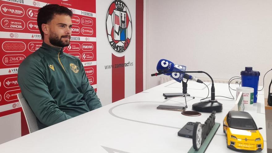 Josh Farrell: "Si ganamos a Talavera, todo se verá mucho menos negro"