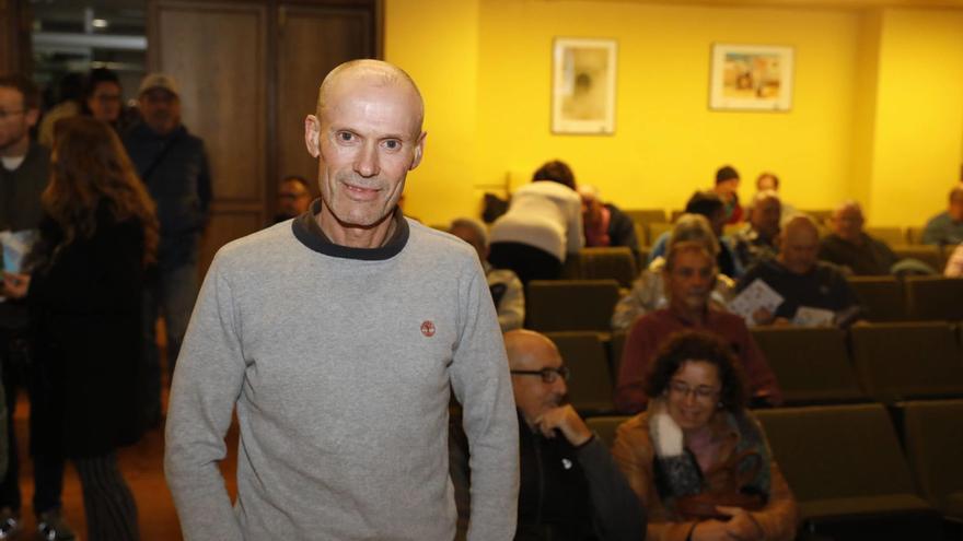 La cámara de Pérez, entre lluvia, lobos y montañas: treinta años ...