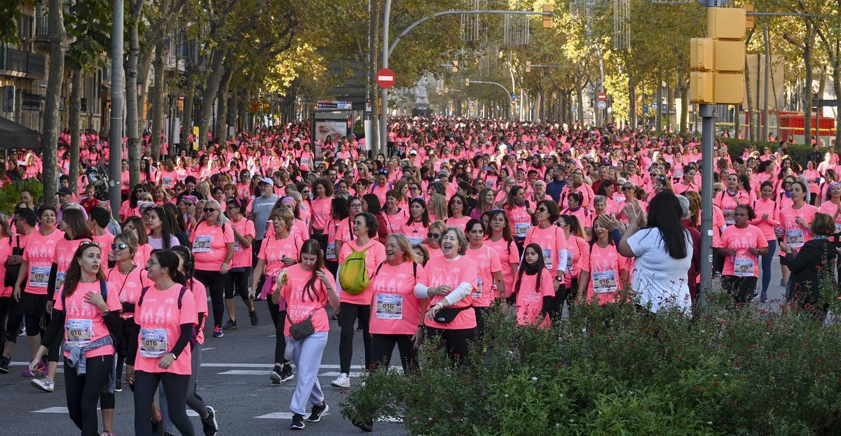 La Cursa de la dona, búscate en las fotos | FOTOS