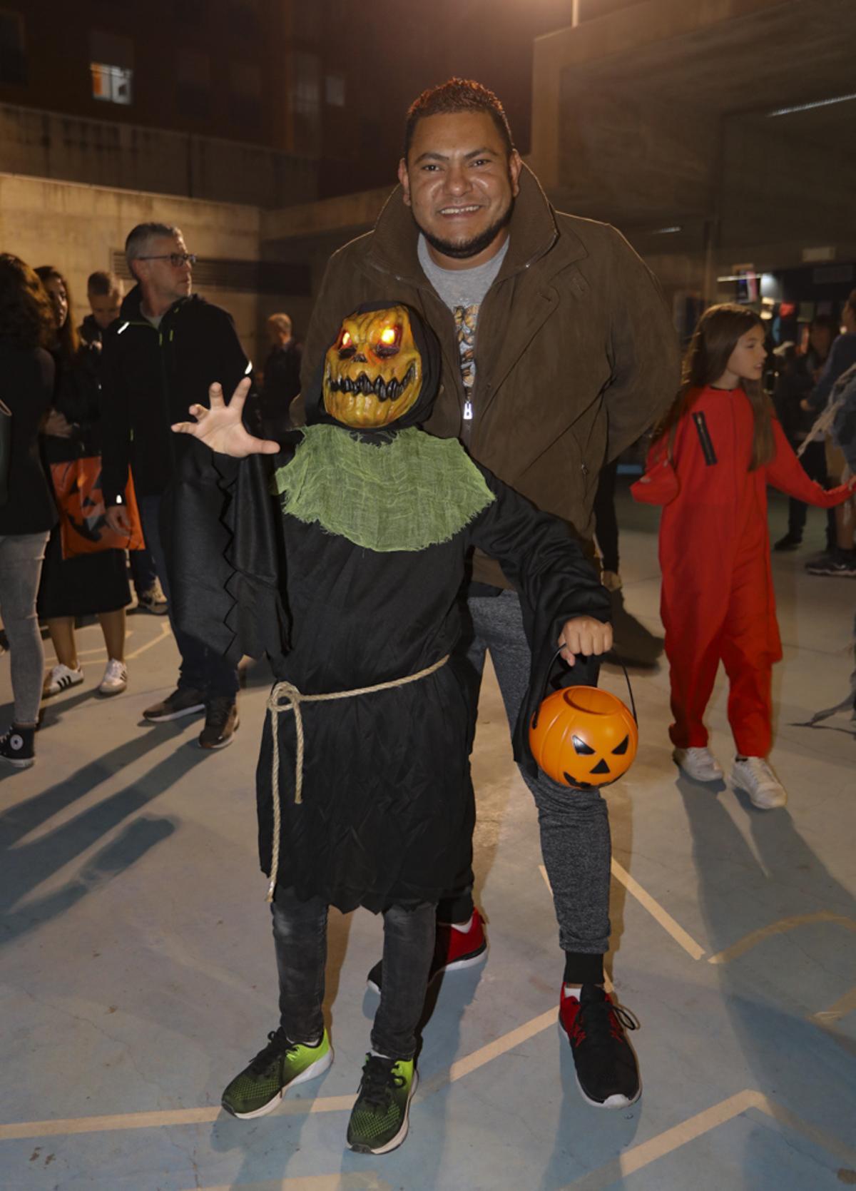 Halloween hace del Casal Jove el lugar más terrorífico del Port de Sagunt