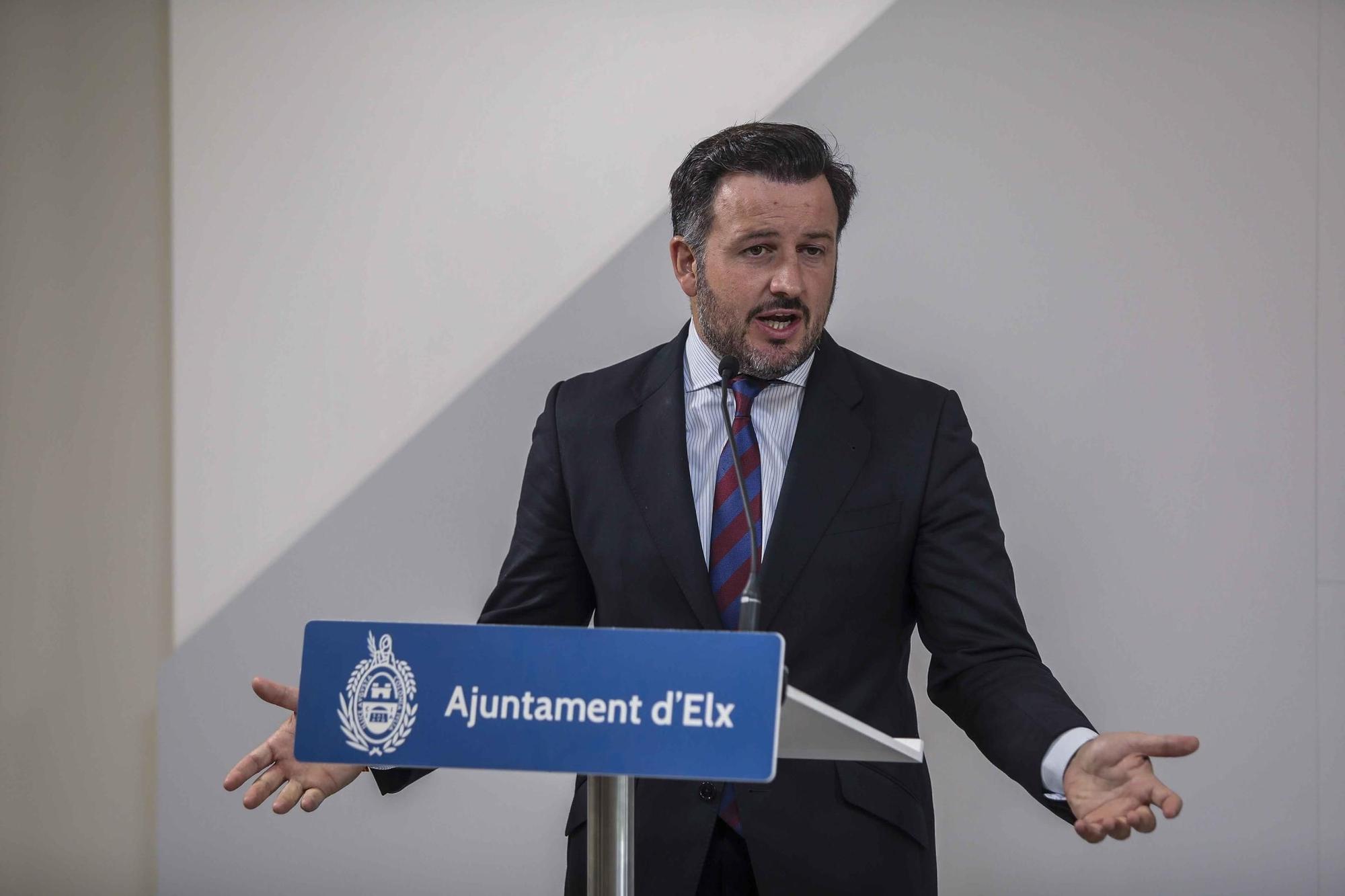 El alcalde Pablo Ruz también estará al frente de las áreas de Policía y ...