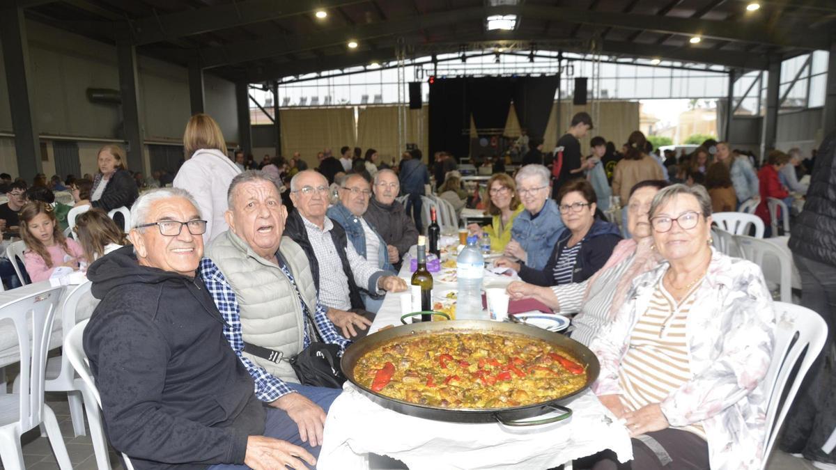 El ‘Dia de les paelles’ reúne en Moncofa a cerca de 1.200 vecinos