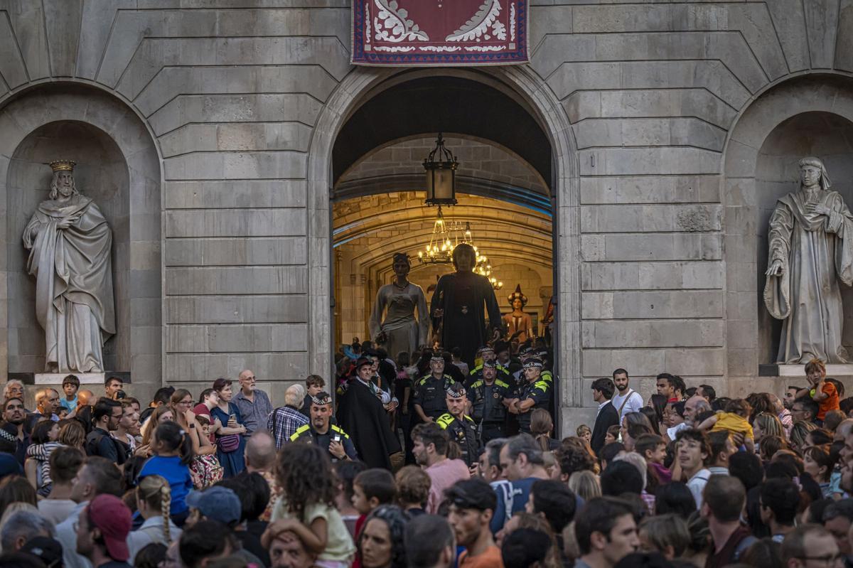 Empieza La Mercè 2023 con el 'Toc d'Inici' | FOTOS
