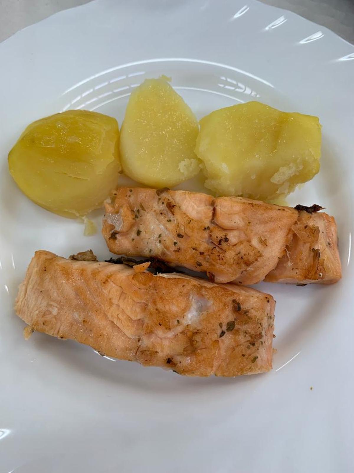 COMEDORES ESCOLARES DE MOAÑA: La cocina de Reibón