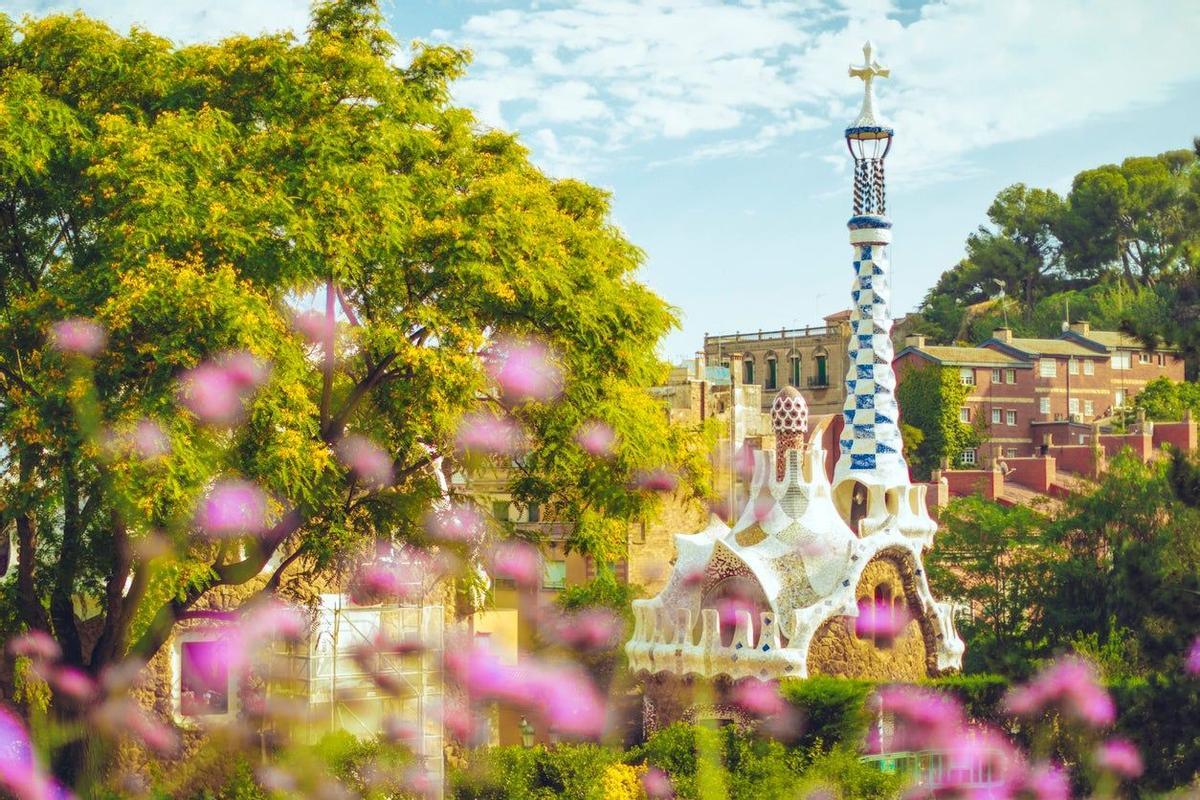 Las 7 ciudades de España a las que mejor les sienta la primavera - Viajar