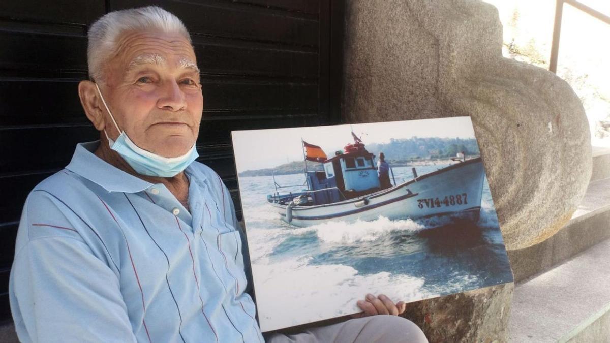 Muere el percebeiro Benito González, fundador de la agrupación del ...