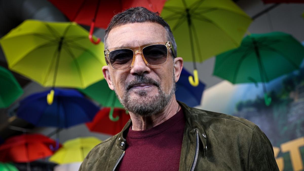 ANTONIO BANDERAS MUJERES | Todas las mujeres de la vida de Antonio Banderas: su madre, su hija ...