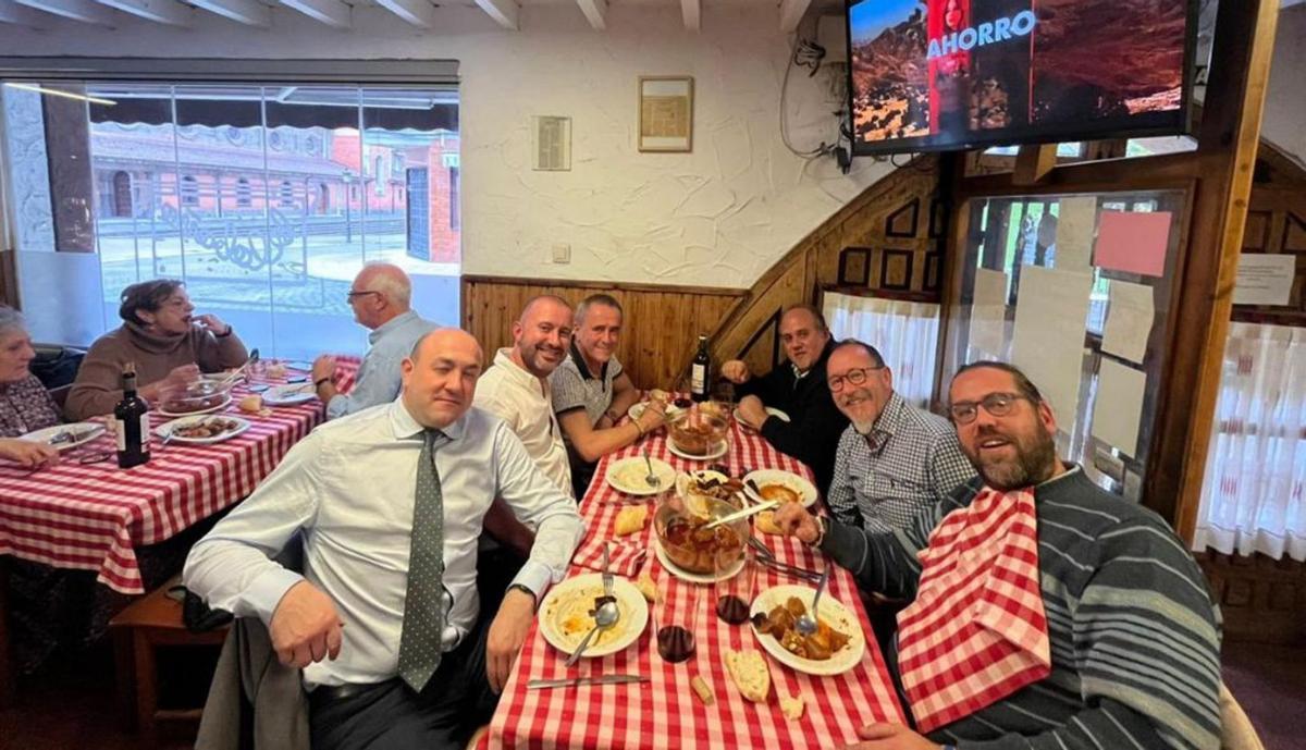 Sotrondio se llena con la fiesta de los nabos que hoy distingue, entre ...