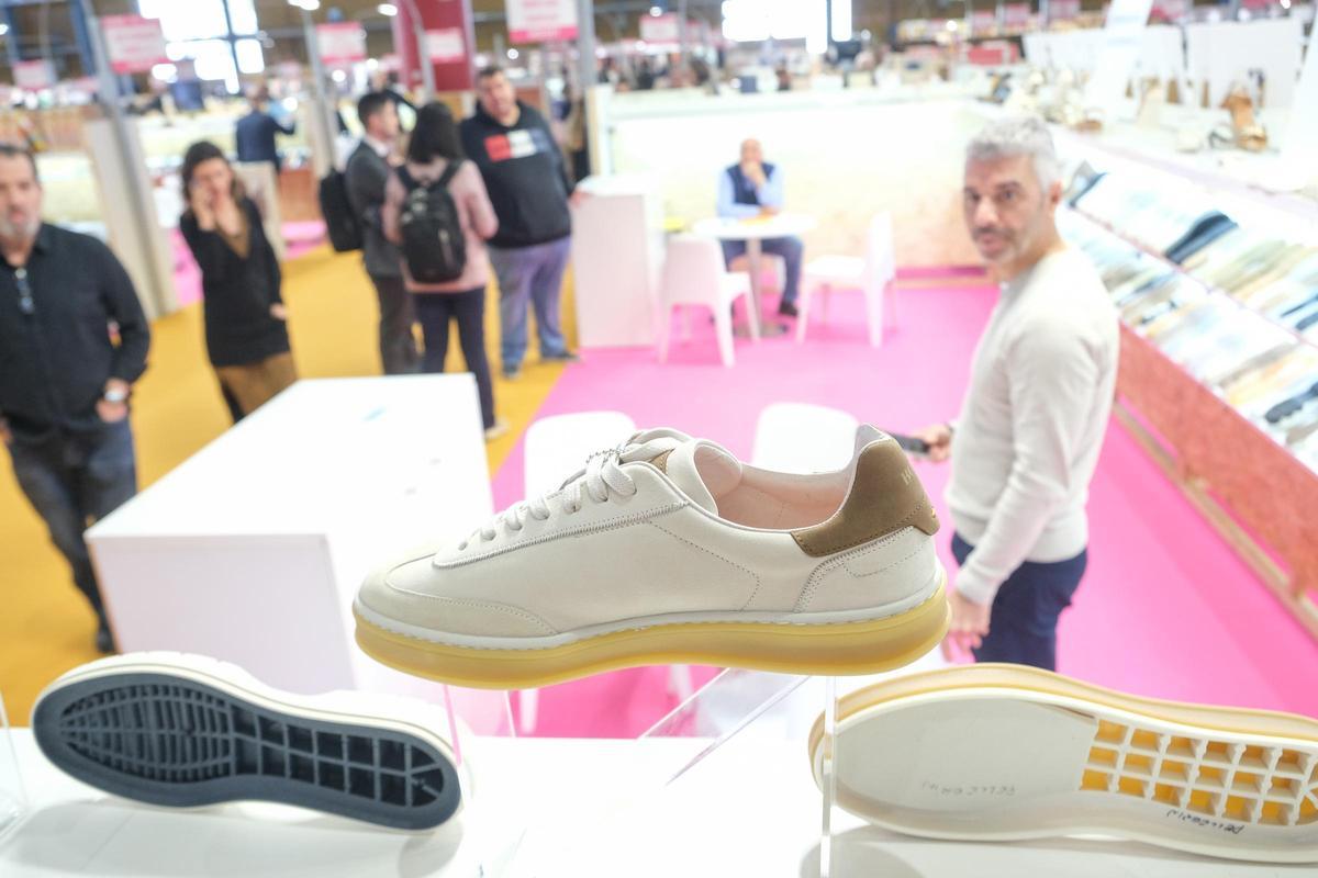 INAUGURACIÓN DE FUTURMODA | Futurmoda se estrena con el optimismo del sector auxiliar del ...