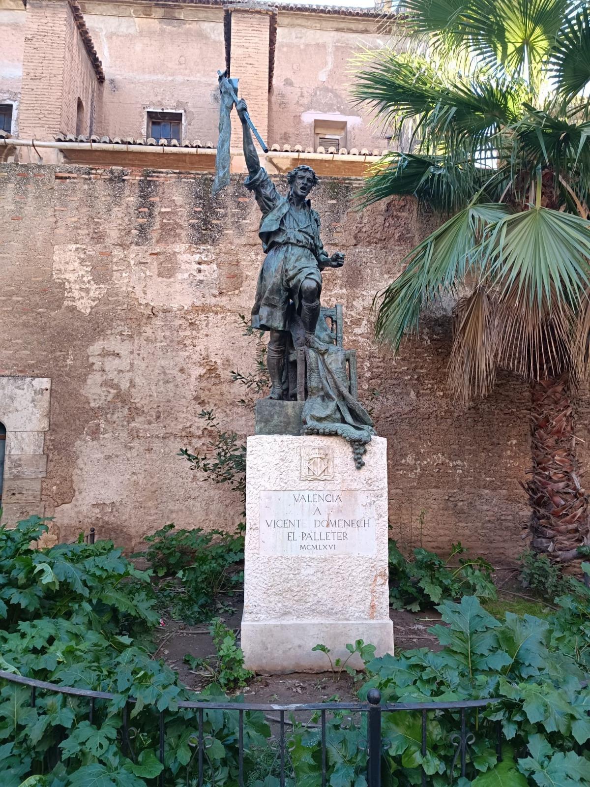VALENCIA | Restaurada la icónica escultura del Palleter