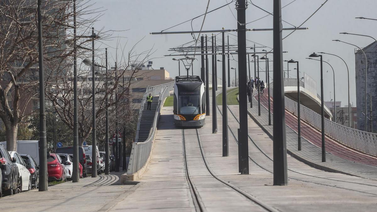 Tranvía Valencia: Las líneas 4, 6 y 8 de Metrovalencia no circularán el ...