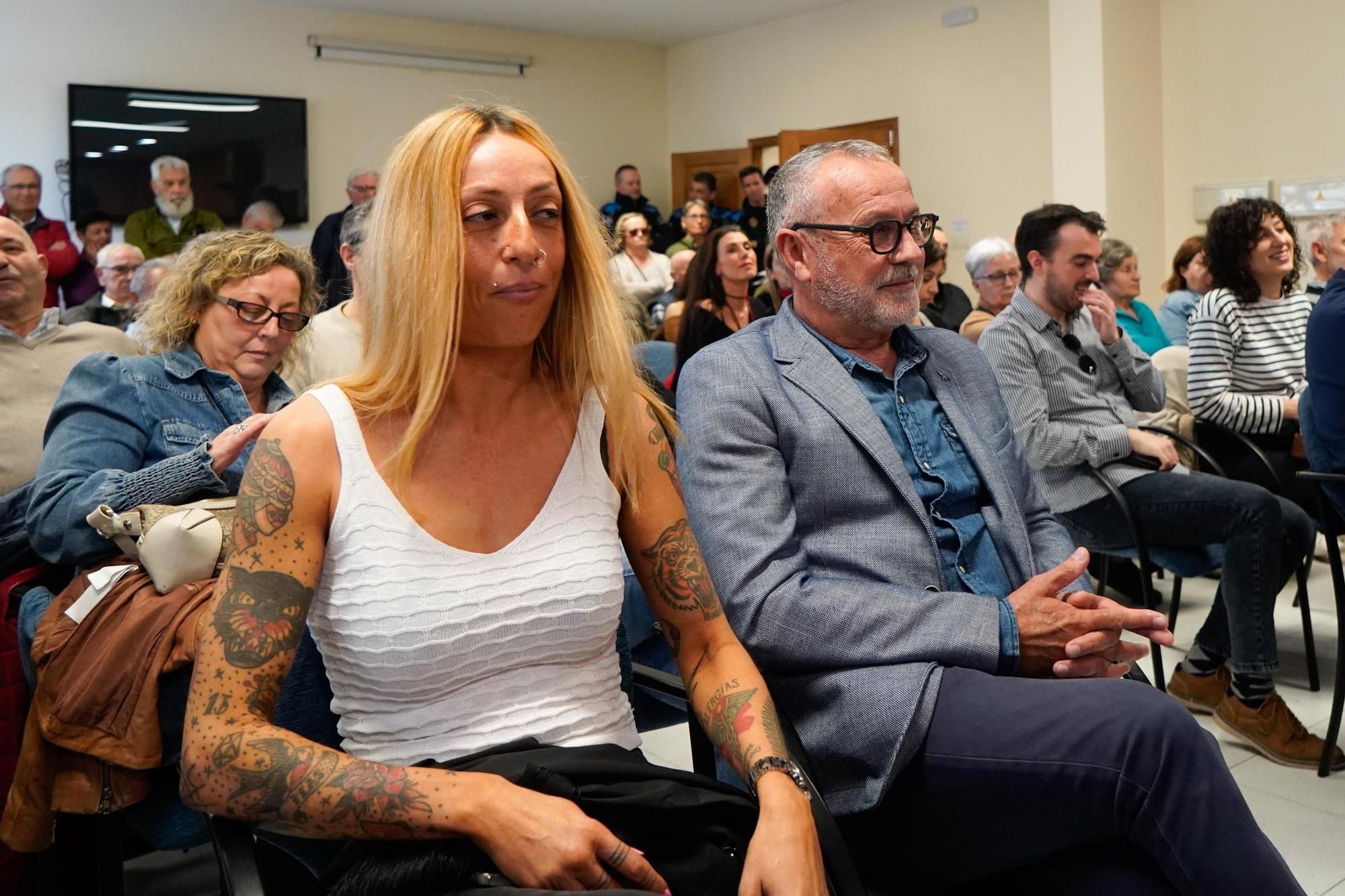 María Pan toma posesión como primera alcaldesa de Cambre