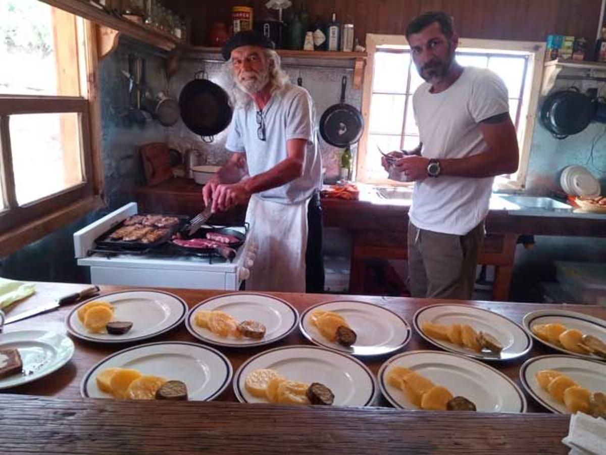 Tras los pasos de Darwin en Puerto Deseado, en la Patagonia argentina ...