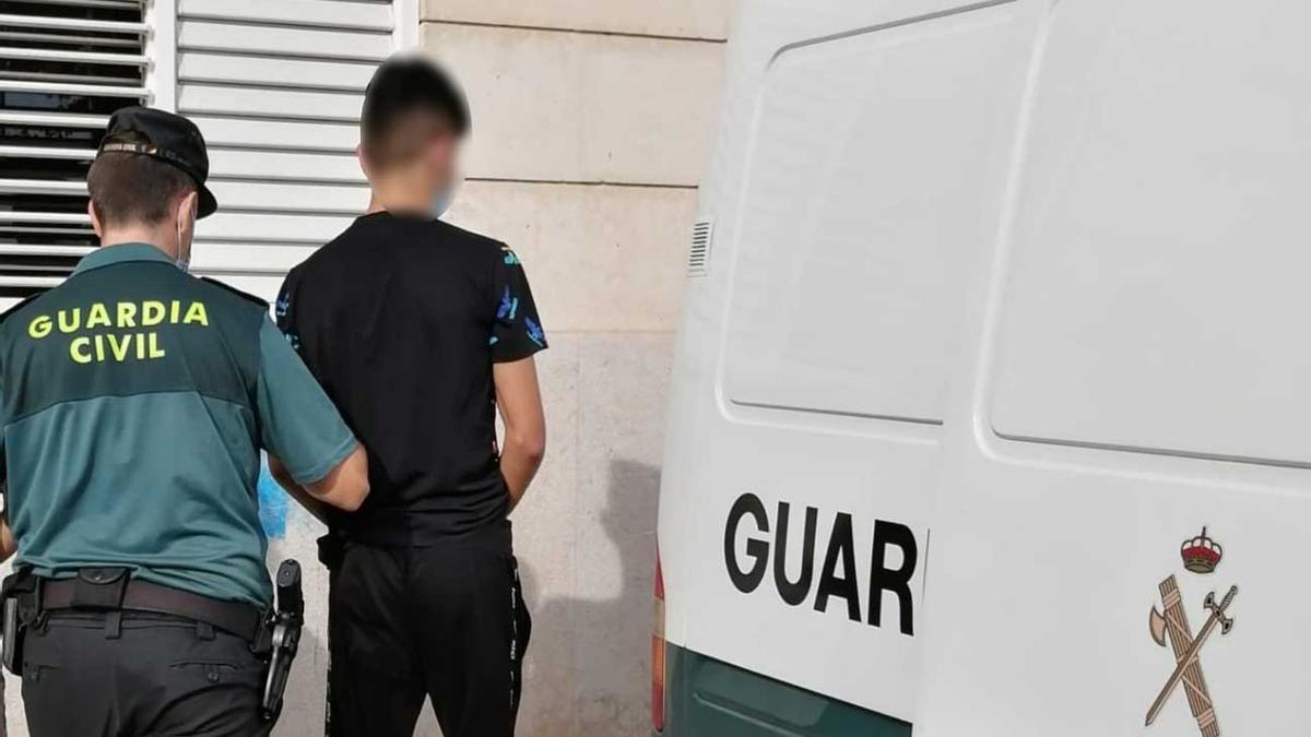 Detenidos cuatro chicos por una oleada de robos en vehículos en Inca y Mancor