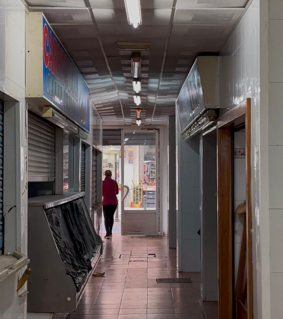 Mercado de Santa Emilia: los comerciantes del mercado de la Cruz del ...