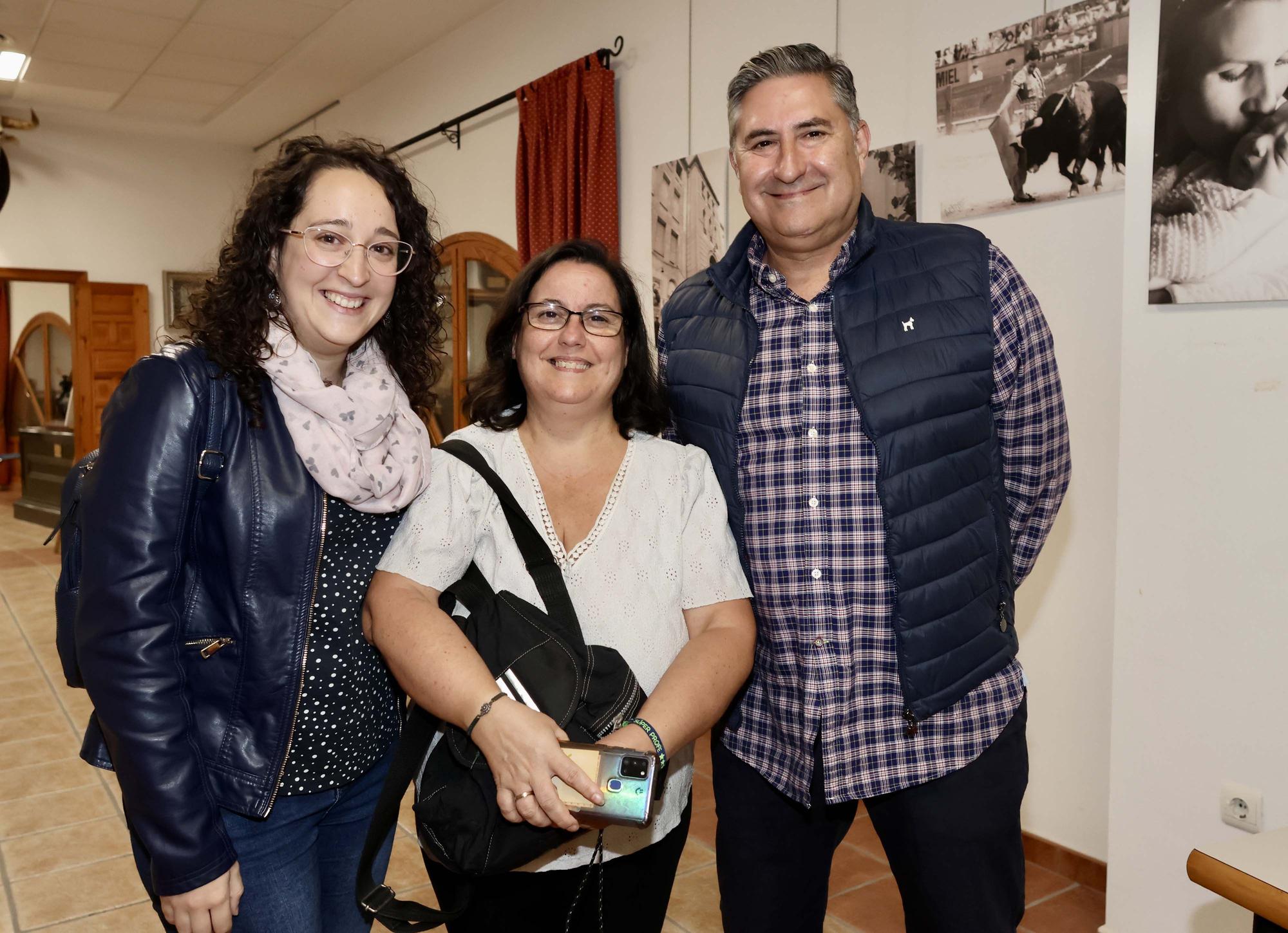 Presentación del libro "El toro bravo. Sabia del árbol de España" de ...