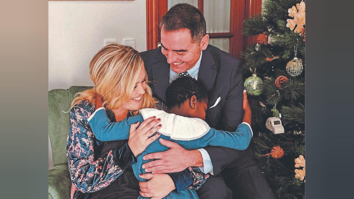 Ana Belmonte y Antonio Comino, padres adoptivos de Eva en Córdoba: «La ...