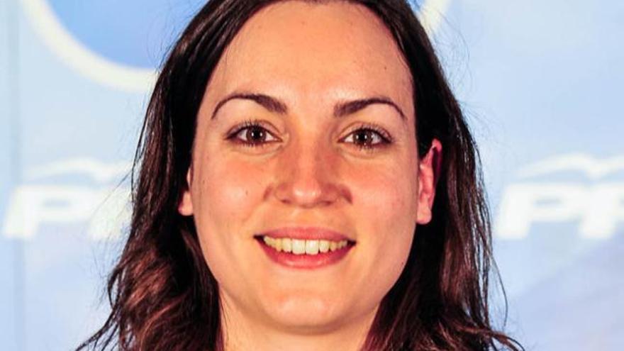 Lidia Costa sustituye a ´Llampat´ como concejal de Fiestas en Sant Antoni