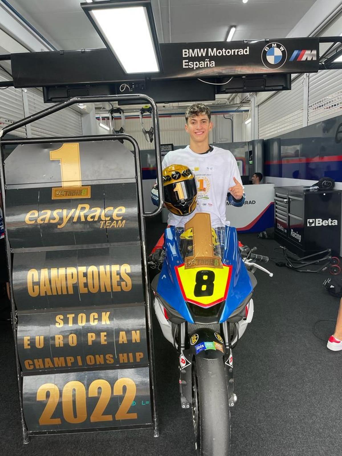Motociclismo | El mallorquín Marco Tapia se proclama campeón del ...