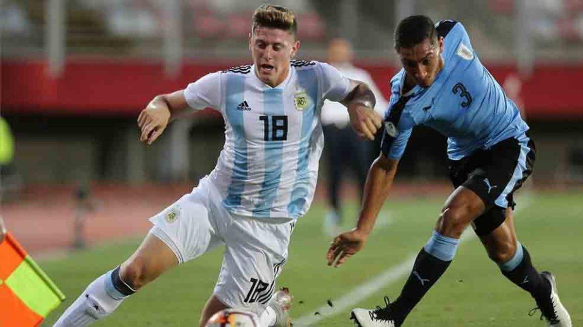 San Lorenzo forward Adolfo Gaich is on Barcelona's agenda