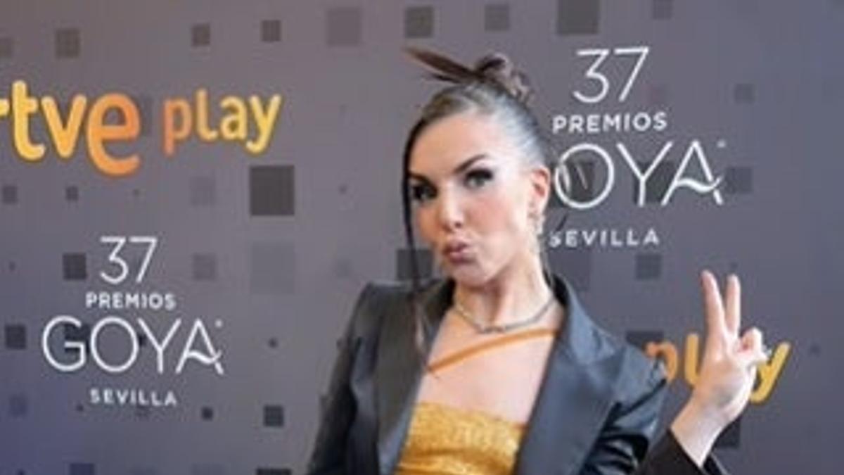 Inés Hernand disimula así su accidente con el taxi para los Premios ...