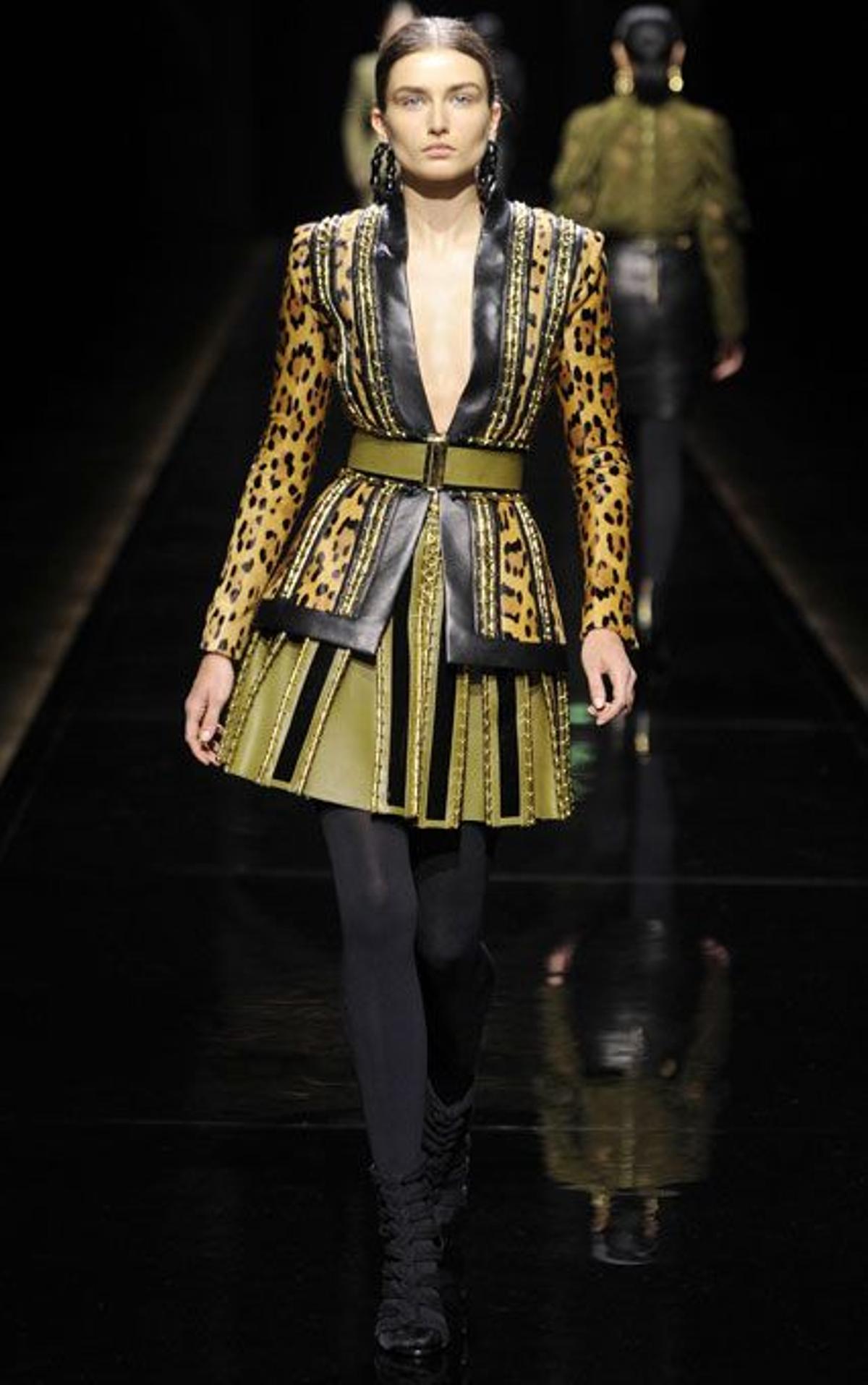 El safari de Balmain - Woman
