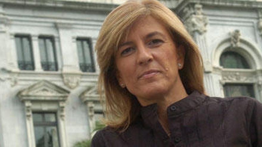 Espinosa critica las "propuestas vacías" de Javier Fernández