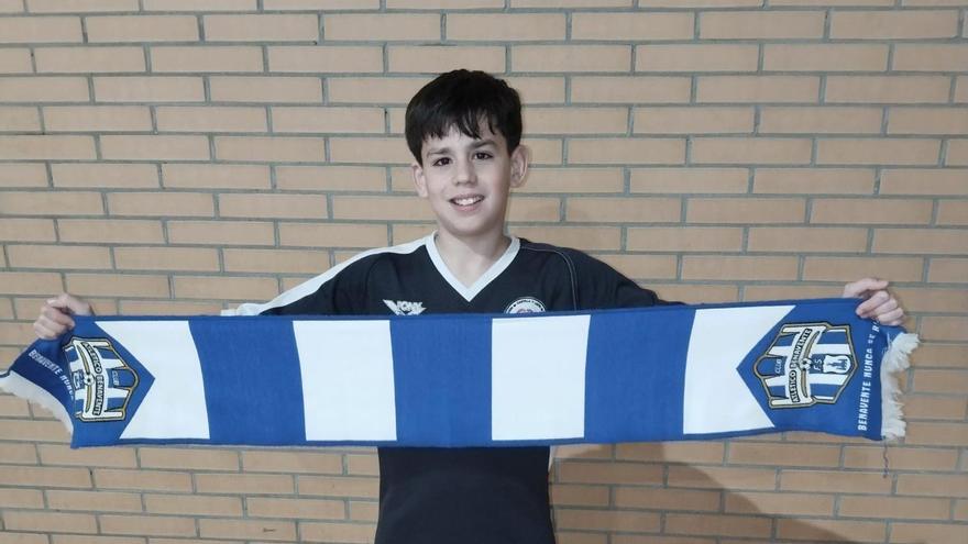 Hugo Torres, del Atlético Benavente, camino del Campeonato de España