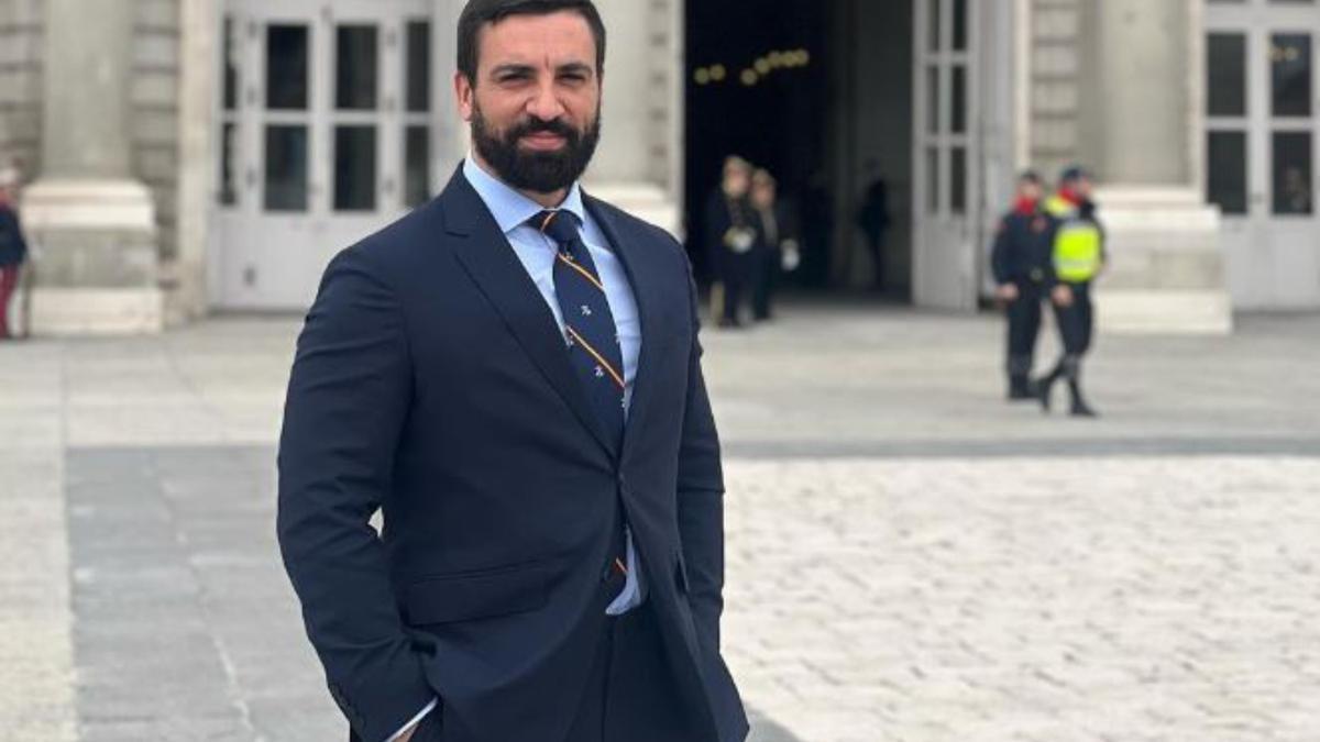 COCO ROBATTO | El diputado de Vox tiene una doble vida y su ex novia ...