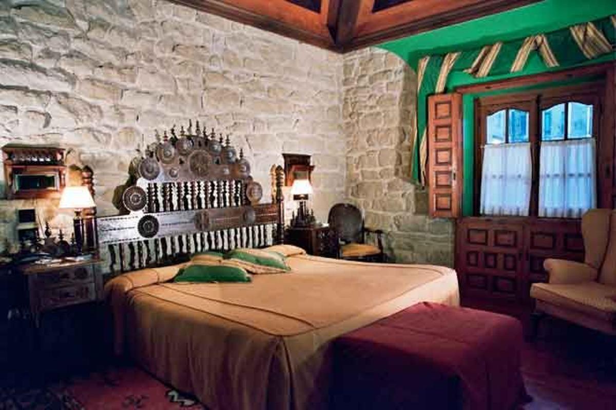 8 castillos para alojarse como un rey - Viajar