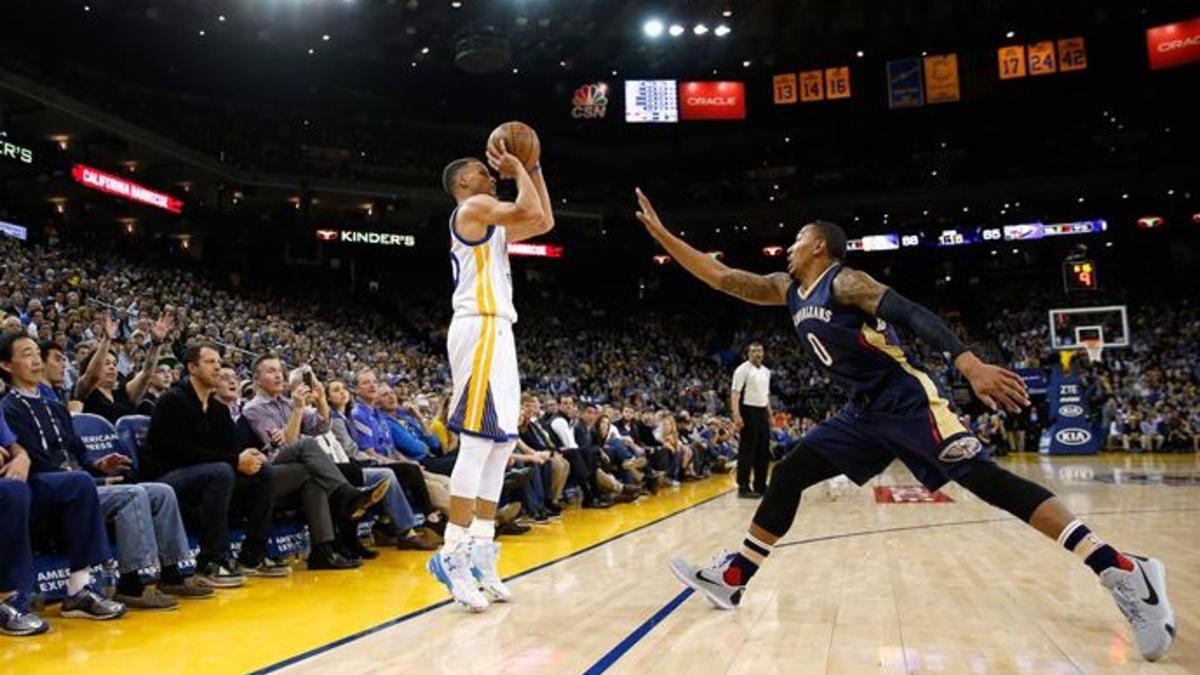 Curry celebró su cumpleaños a lo grande y los Warriors lograron una ...