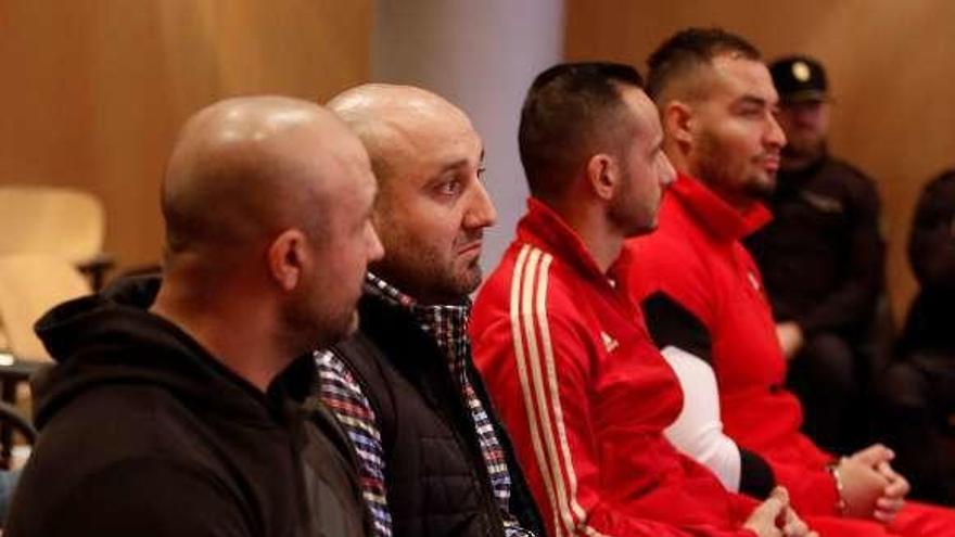 Los Sandulache lograron más de un millón de euros de sus víctimas, dice ...