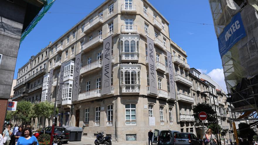 El edificio de Progreso 37 luce ya con la carpintería original recreada ...