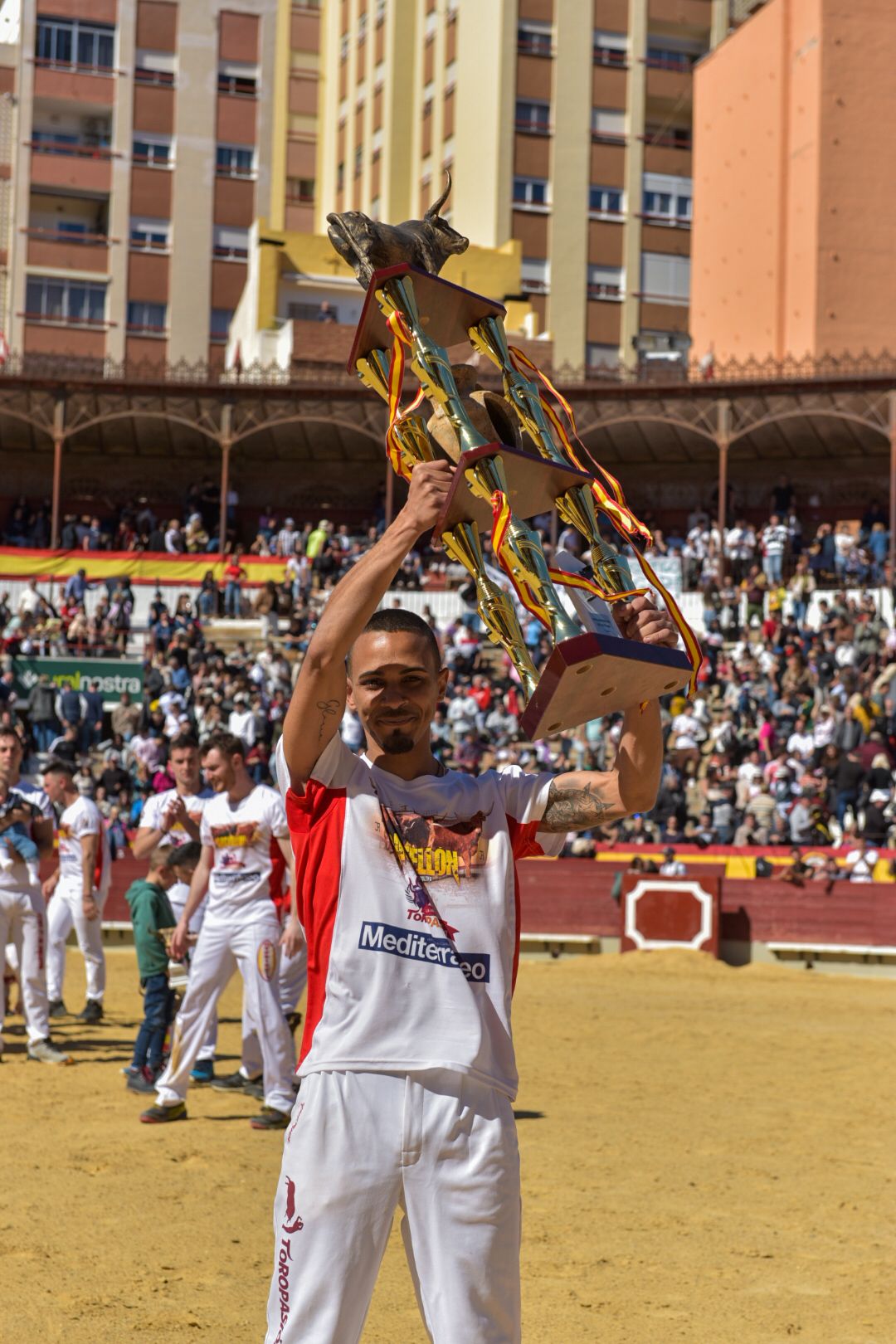 El vilarealense Eric González, maestro de la calle en la plaza de ...