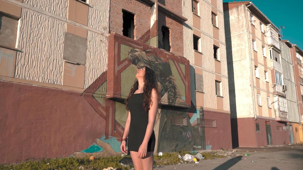 CULTURA| : 'Una perra andaluza', la serie LGTBIQ+ rodada sin ...