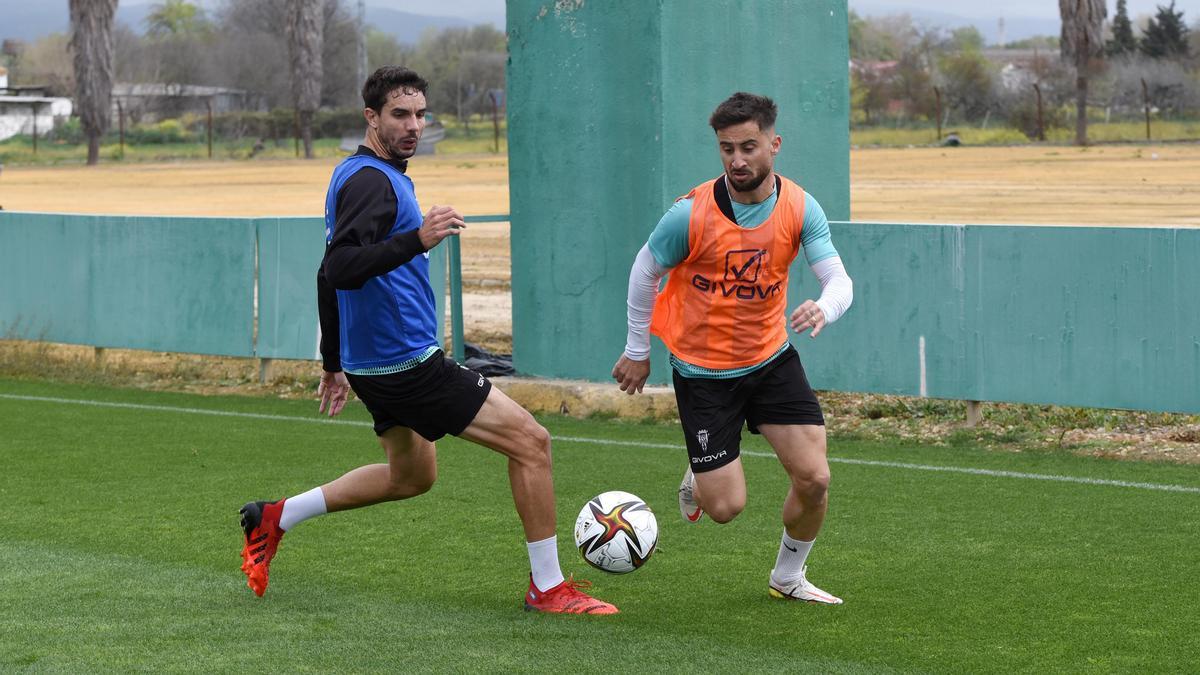 Una nueva puerta para Omar Perdomo en el Córdoba CF con la llave del gol