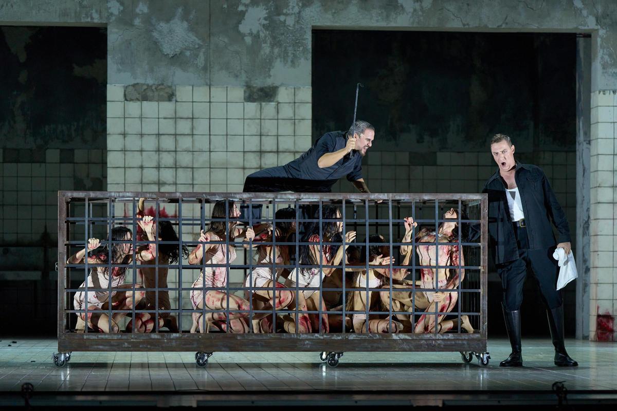 Marina Rebeka destaca en Lucrezia y los lobos