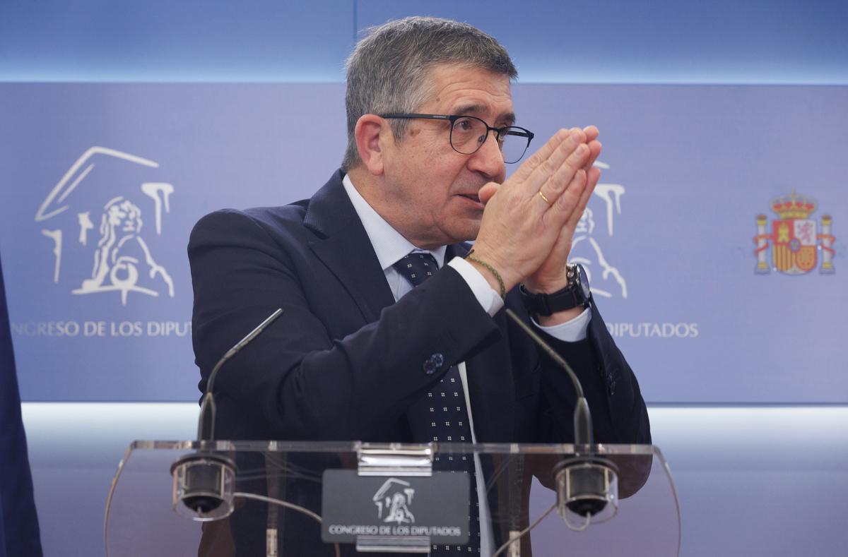 Patxi López dice que el PSOE apartará a los diputados que se "deslicen ...