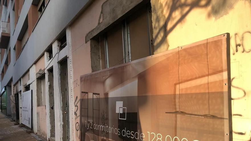 El deterioro de la calle Hernando de Soto en Cáceres: locales cerrados ...