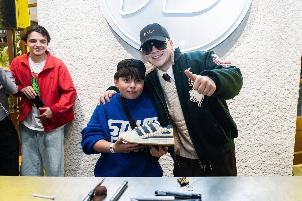 Barcelona recibe la mayor tienda de JD Sports en Europa con Bizarrap ...